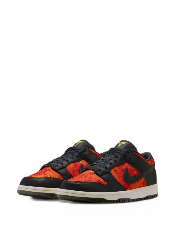 Nike Kobe Dunk Low Protro Sneakers