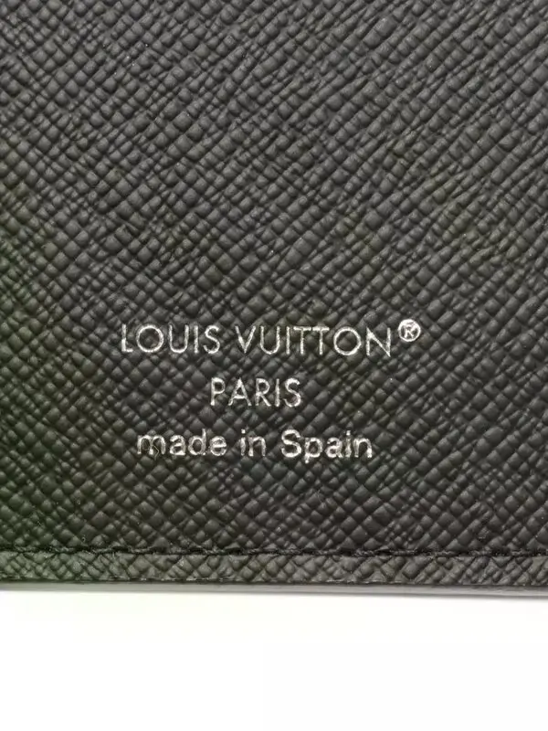 LOUIS VUITTON 2021s Brazza Eclipse Monogram Wallet
