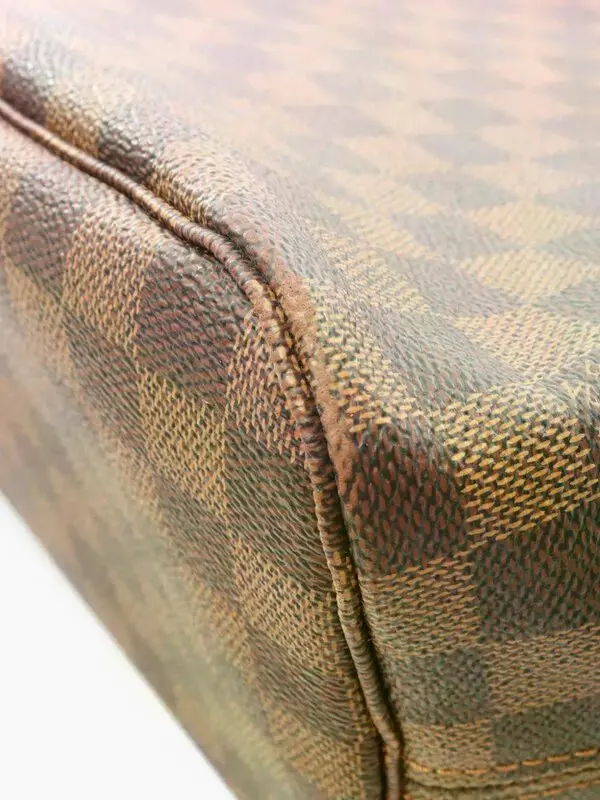 LOUIS VUITTON 2012 Mm Neverfull Damier Ebène Tote Bag
