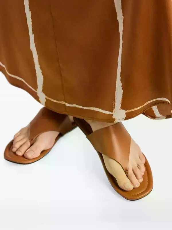 Kiton Leather Thong Sandals