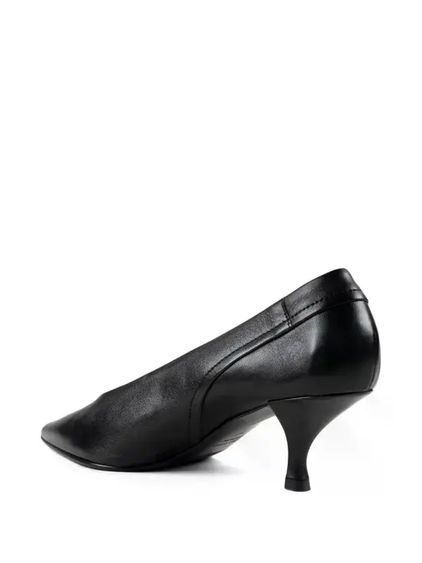 CHUCKIES Pointed-toe Leather Pumps