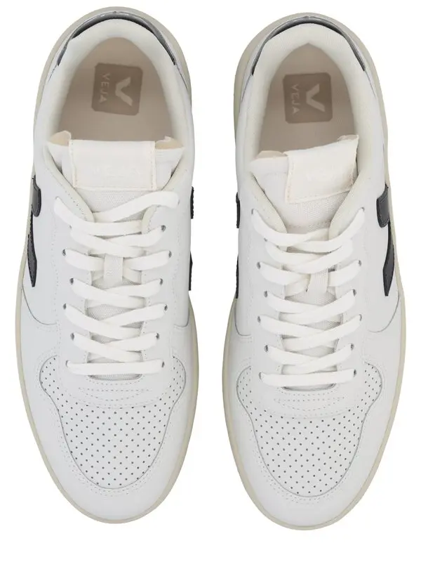 VEJA Sneaker "v-10