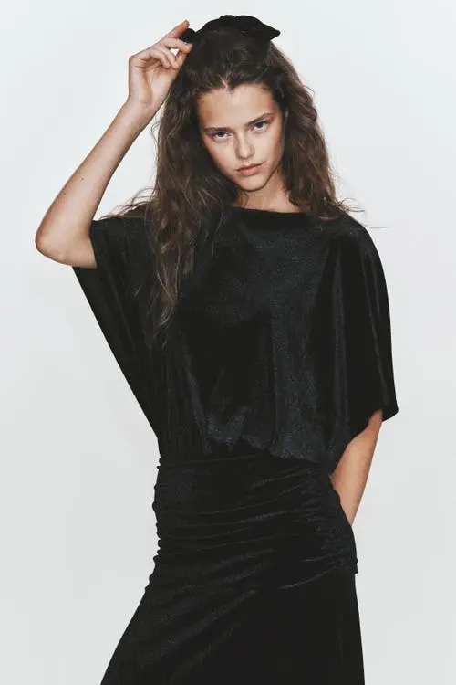 H&M Gathered Velvet Dress