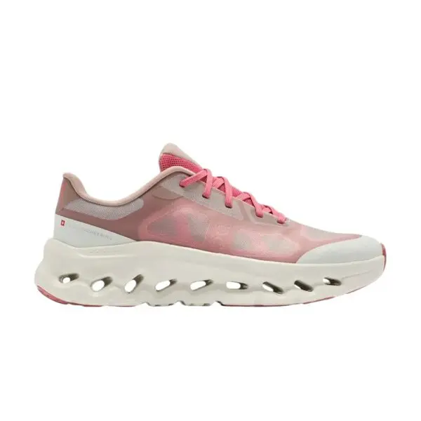 On Wmns Running Camellia Ivory