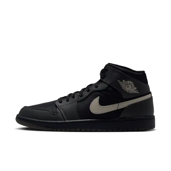 JORDAN Air 1 Mid Utility Shoes - Black