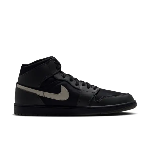 JORDAN Air 1 Mid Utility Shoes