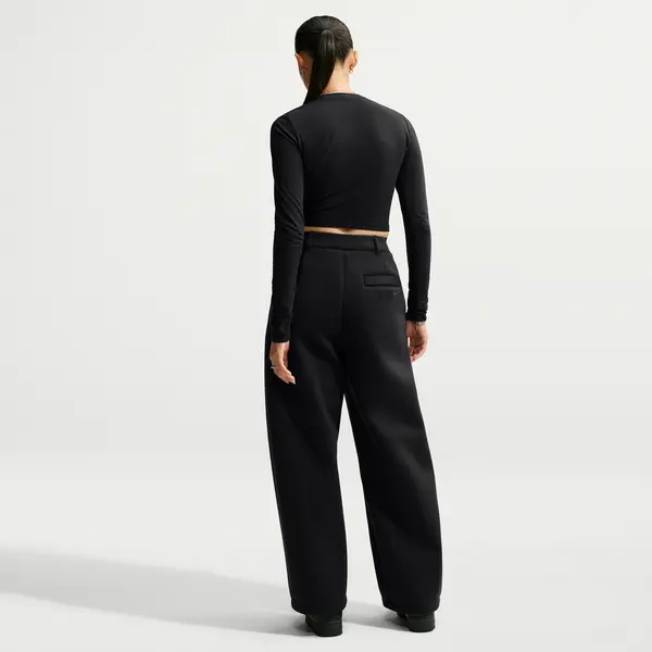 Nike Sportswear Slim Cropped Long-sleeve T-shirt