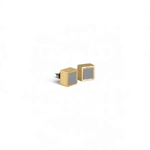 SVETLANA VUKOV Cube Stud Earrings - Grey