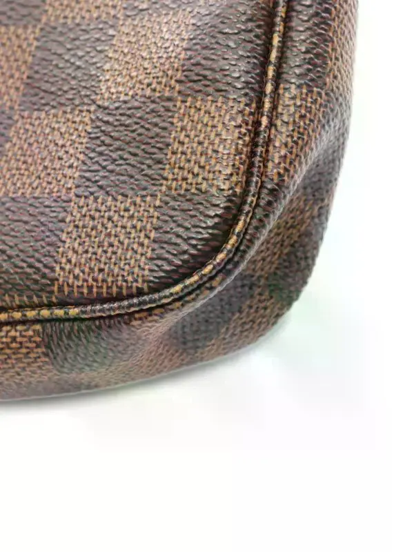 LOUIS VUITTON 2009 Pochette Accessoires Shoulder Bag