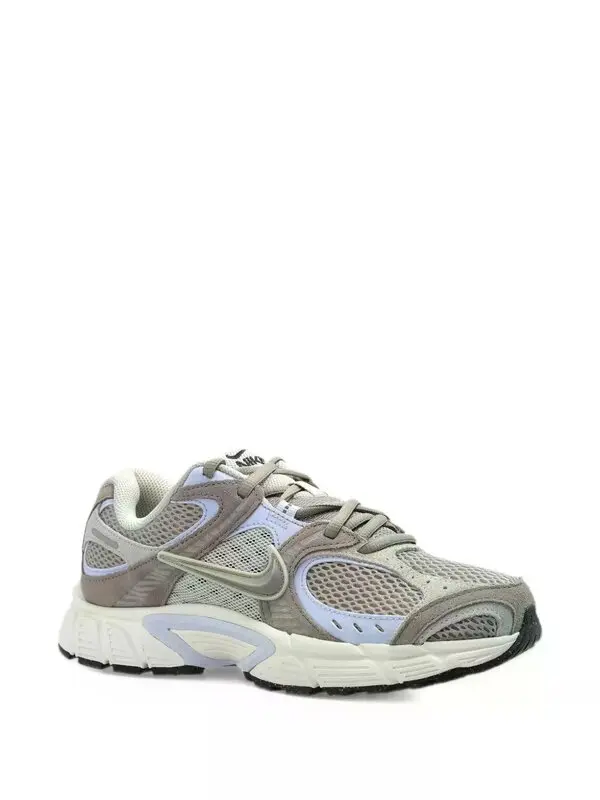Nike V5 Rnr Suede Shoes