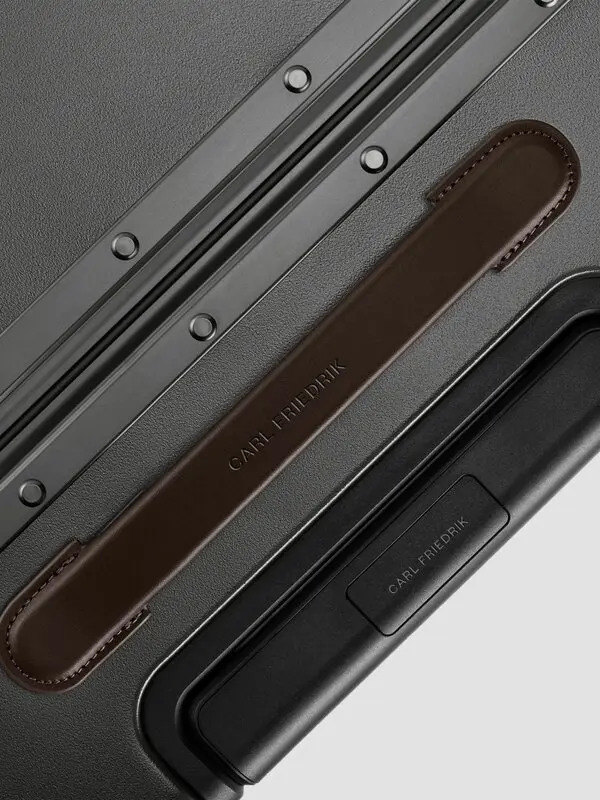 CARL FRIEDRIK Hybrid The Large Check-in Spinner Suitcase