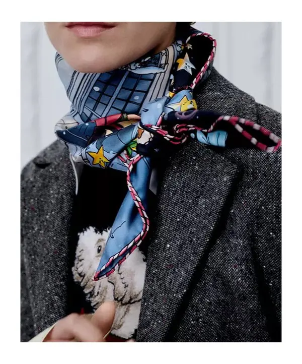 Dior Noël À Montaigne 90 Square Scarf
