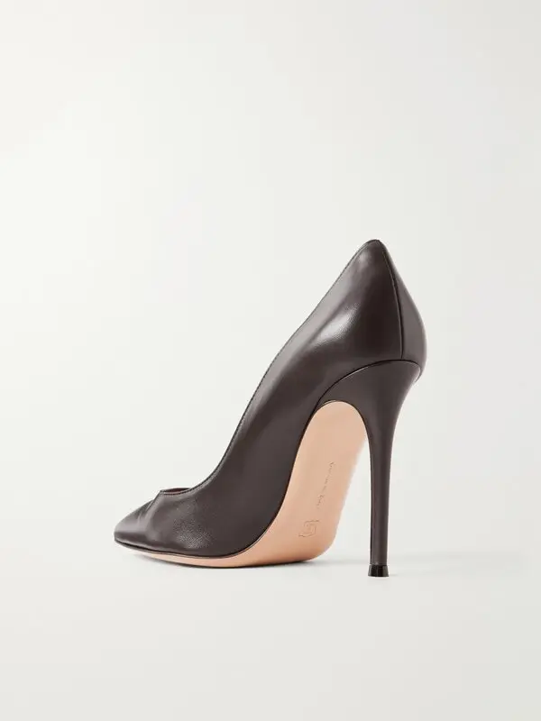 GIANVITO ROSSI Leather Pumps