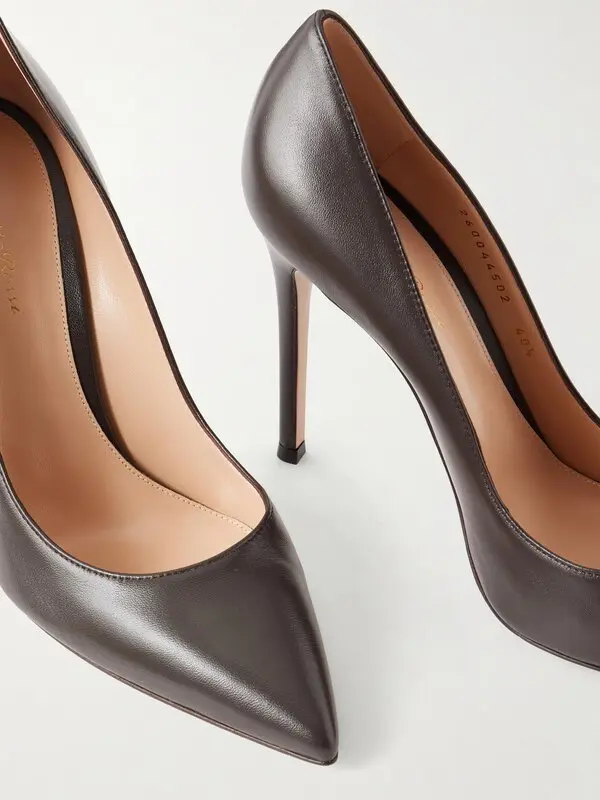 GIANVITO ROSSI Leather Pumps