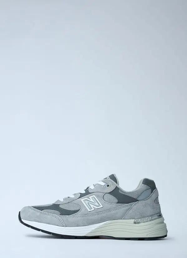 NEW BALANCE U992 Sneakers