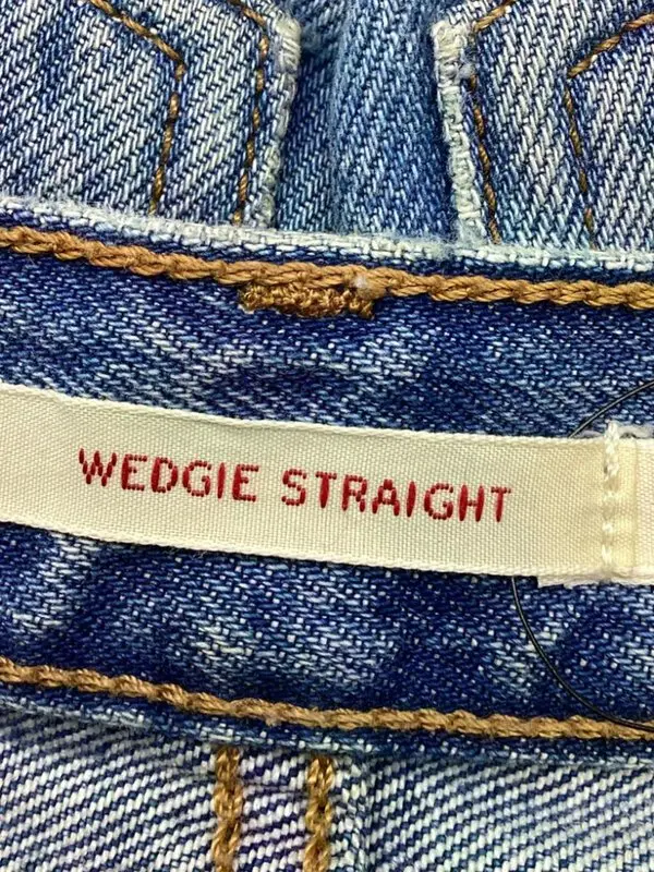 LEVI'S Wedgie Fit Distressed Jeans