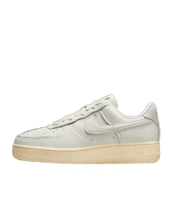 Nike Force 1 '07 Low-top Sneakers