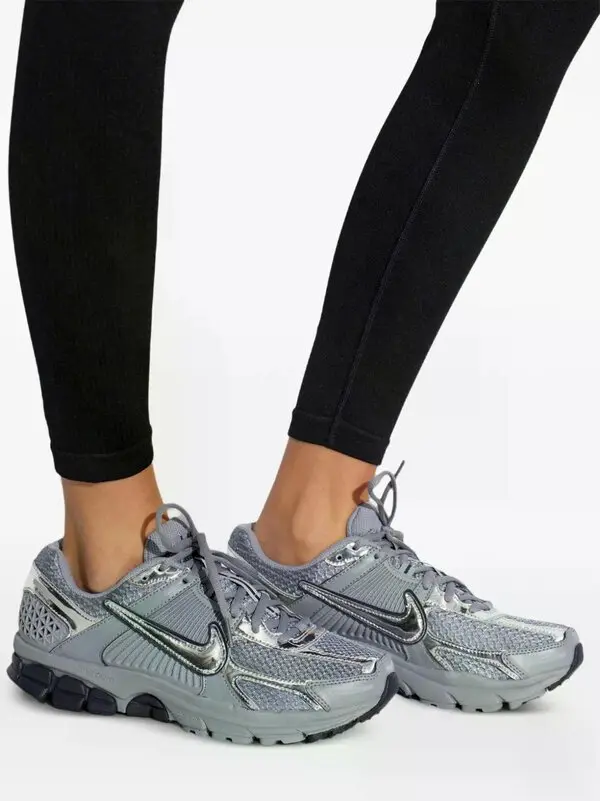 Nike Zoom Vomero 5 Sneakers