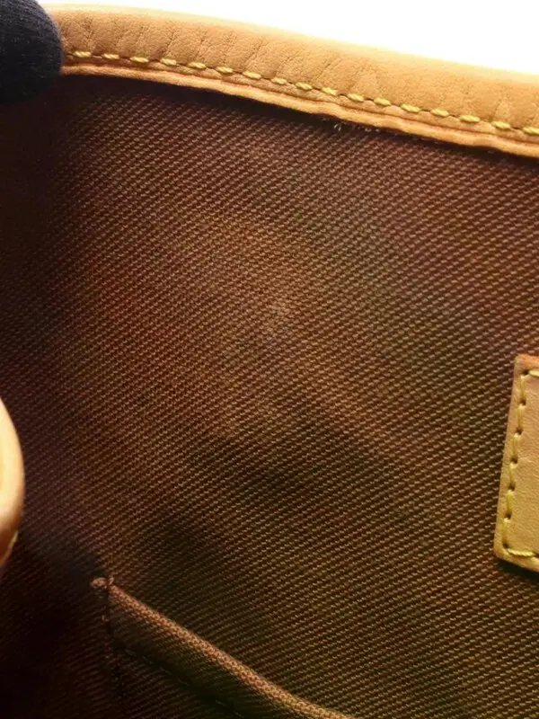 LOUIS VUITTON 2006 Batignolles Monogram-pattern Tote Bag