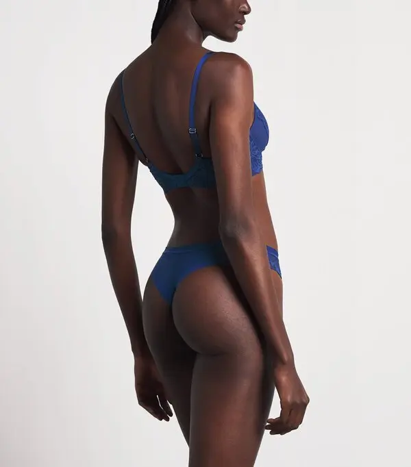 Wacoal Lace-trim Abéllia Tanga