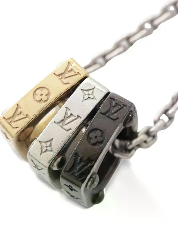 LOUIS VUITTON 2022 Bold Monogram Necklace - Silver