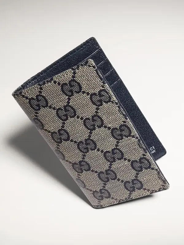 Gucci Blue Leather Card Case With Interior Card Slots And Hidden Compartments - Blu