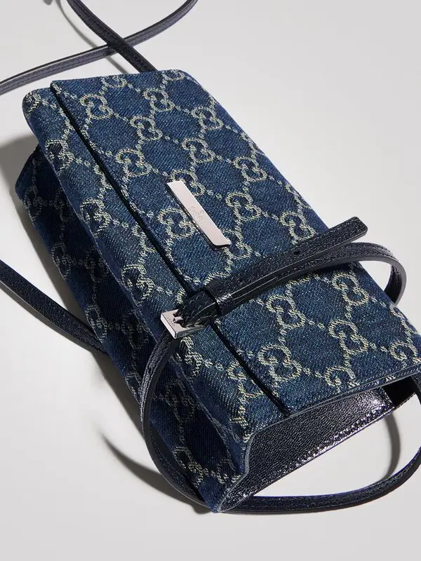 Gucci Mini Gg Denim Crossbody Bag With Detachable Leather Strap - Blu