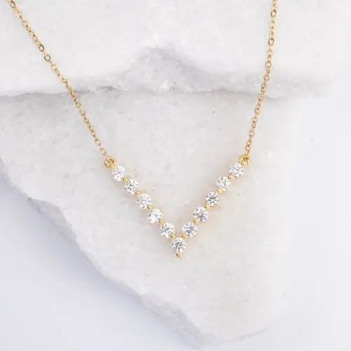 STARFISH PROJECT Brilliance V-bar Chevron Zircon Necklace