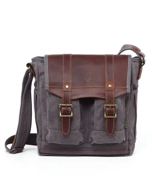 TSD BRAND Turtle Ridge Four Pocket Canvas Crossbody Bag - Grey