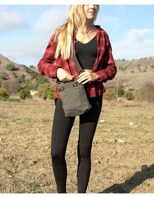 TSD BRAND Coastal Canvas Zip Crossbody Bag