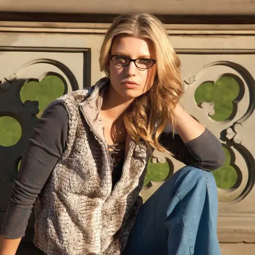 VELVET EYEWEAR Kat
