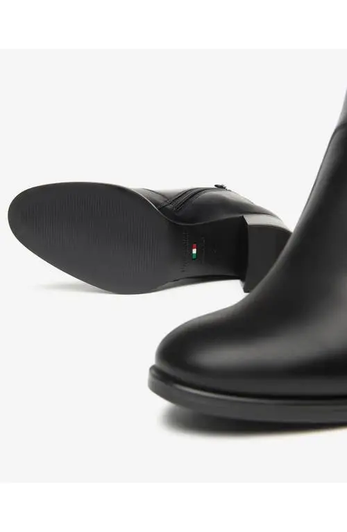 NEROGIARDINI Leather Block Heel Bootie