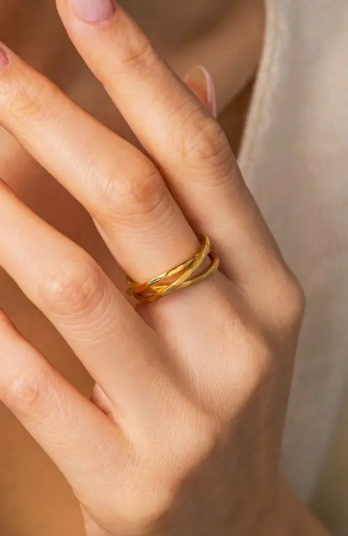 MINT & LILY Hammered Interlocking Ring - Silver