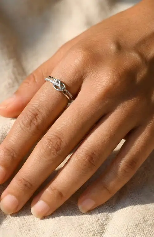 MINT & LILY Mother & Daughter Bond Double Band Knot Ring