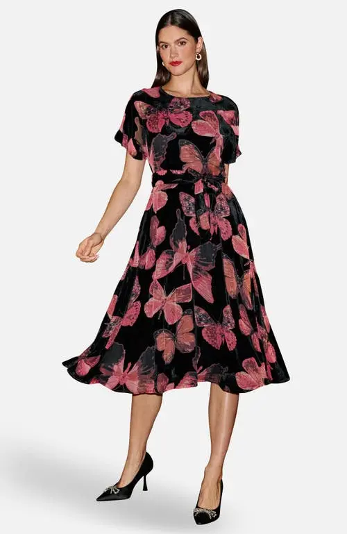 YUMI Short Sleeve Round Neck Midi Dress