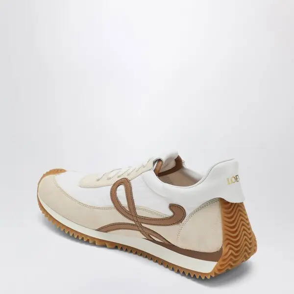 Loewe Flow Runner 2.0 Sneakers In Chocolate/almost Optic