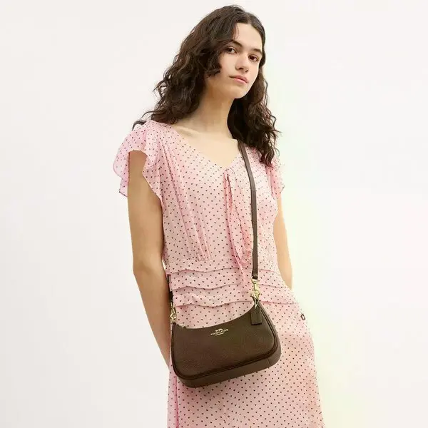 COACH OUTLET Teri Shoulder Bag In Refined Pebble Leather