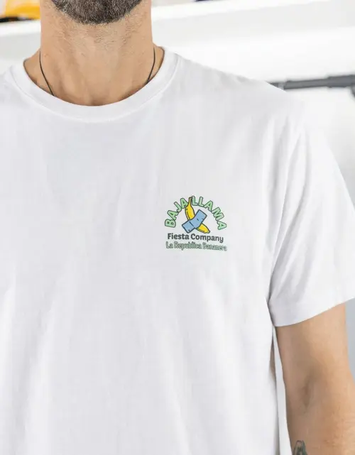BAJA LLAMA La Republica Bananeragraphic T-shirt