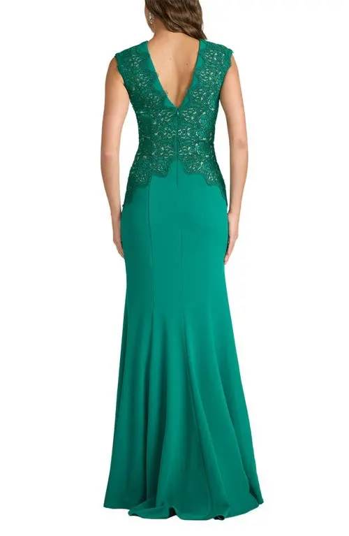 Tadashi Shoji Gant Embroidered Crepe Gown
