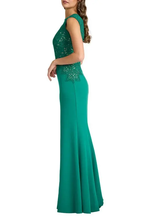 Tadashi Shoji Gant Embroidered Crepe Gown