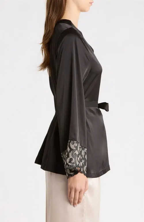 KILO BRAVA Short Robe