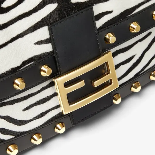 Fendi Baguette® 26424