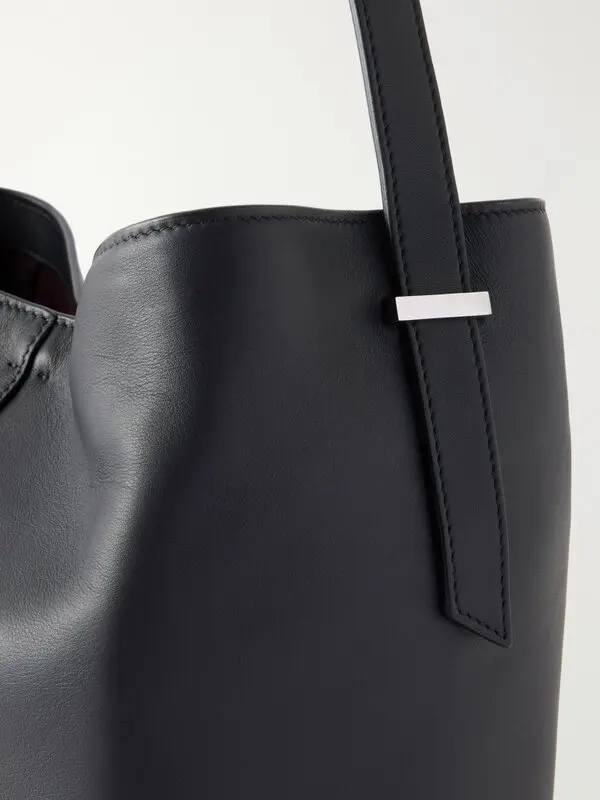 METIER Leather Shoulder Bag