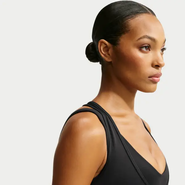 Nike Skims Matte Double-layer Plunge Bra