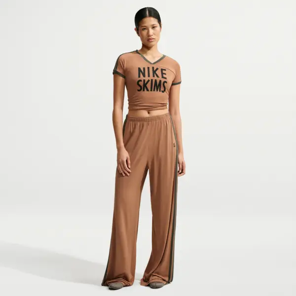 Nike Skims Stretch Knit V-neck Short-sleeve Top