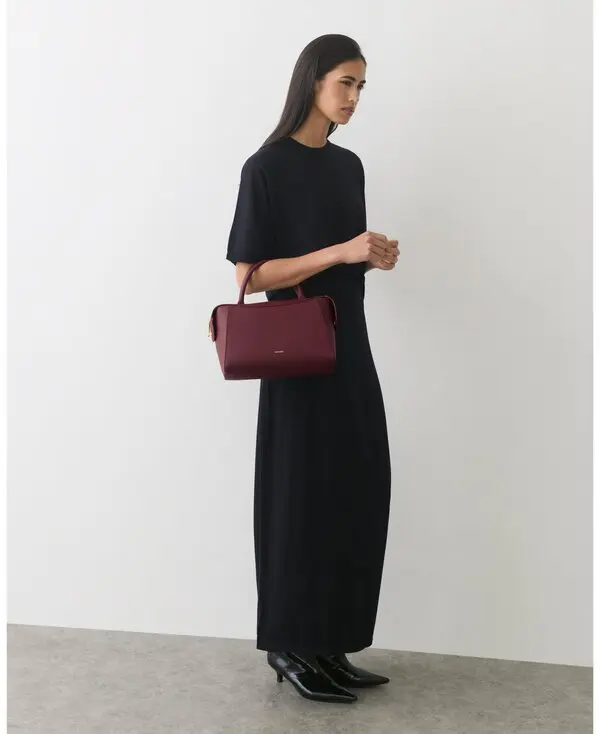 Cuyana Forma Top Handle Bag - Cherry