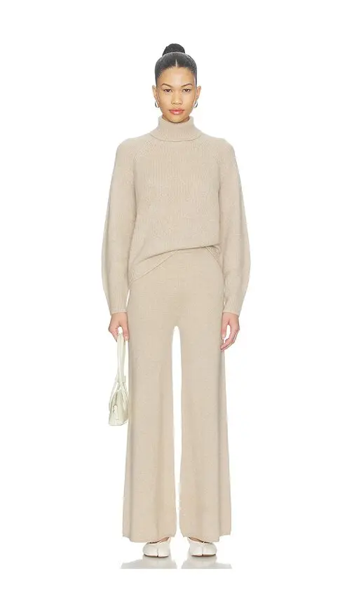 W. CASHMERE Oriana Turtleneck Pullover In Beige