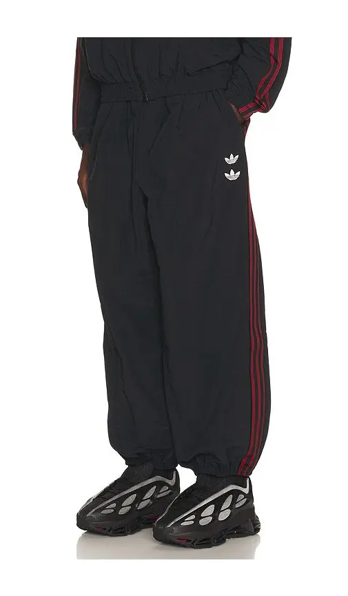 ADIDAS ORIGINALS X Willy Chavarria Woven Ts Pan - Black