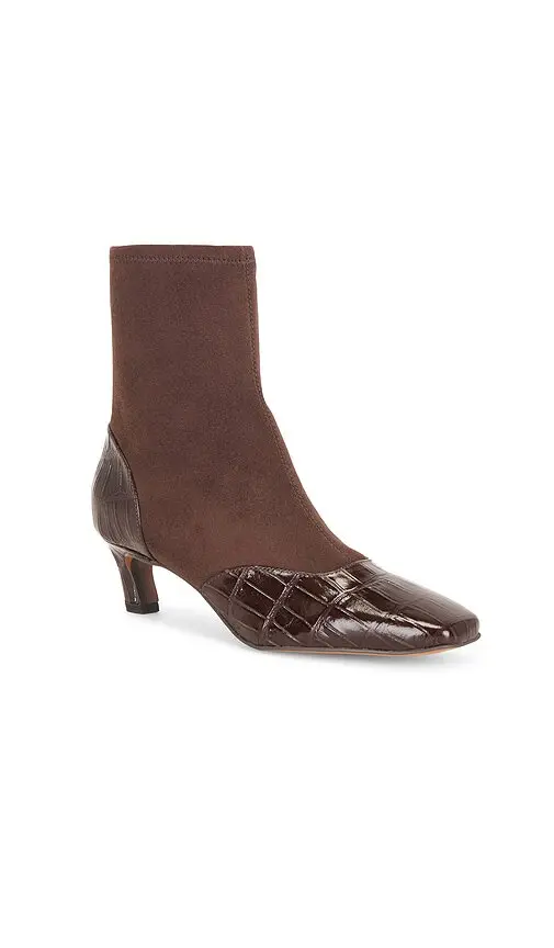 Sam Edelman Pammy Boot In Chocolate