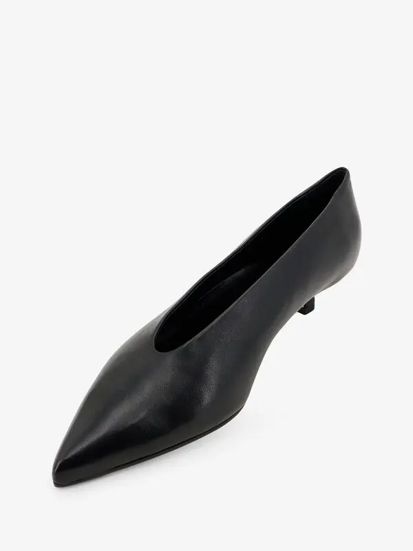 AeydĒ Clara Leather Décollet